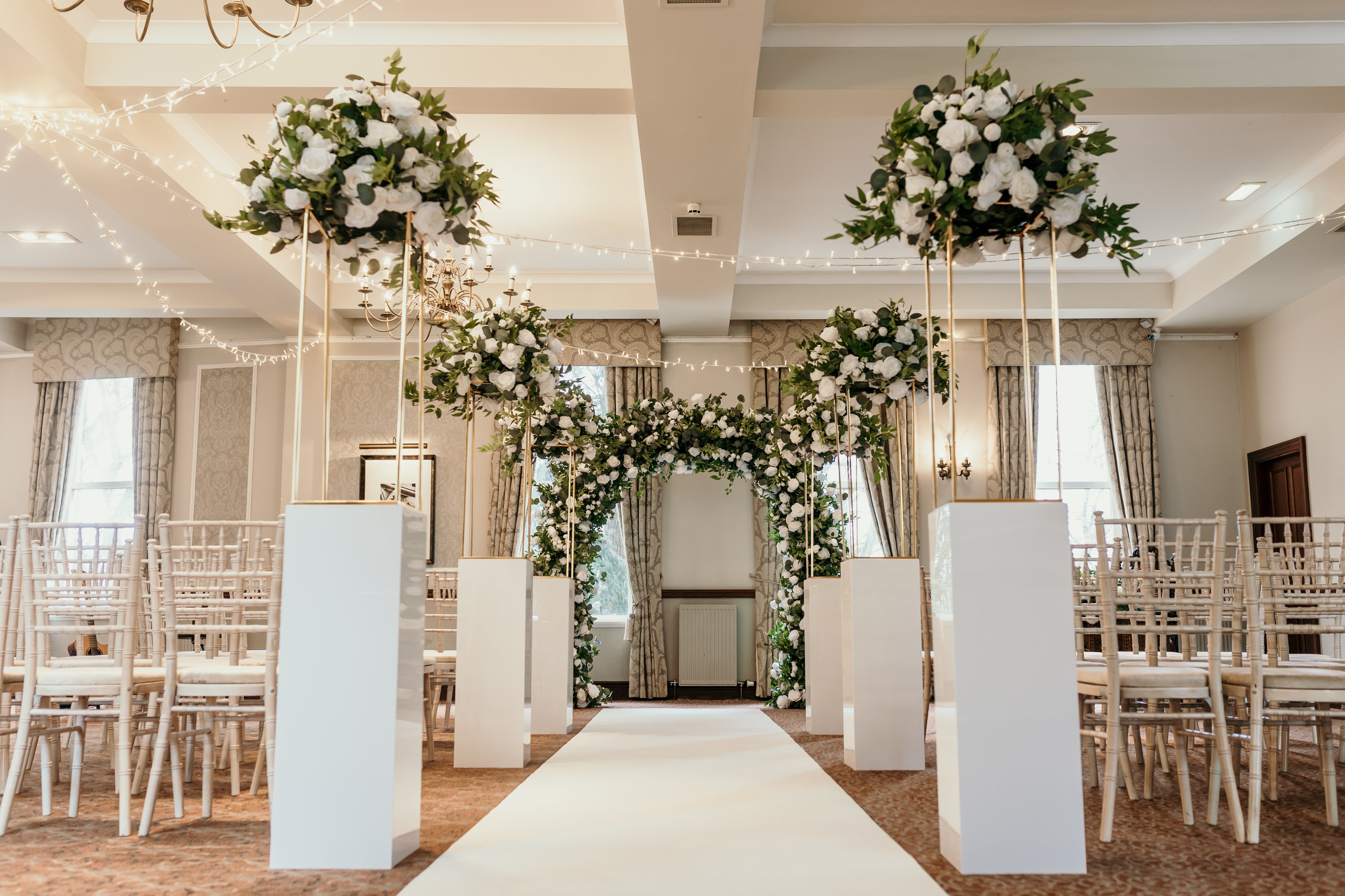 Aisle Runner - White - 6m x 1.2m – Thoughts and Crosses