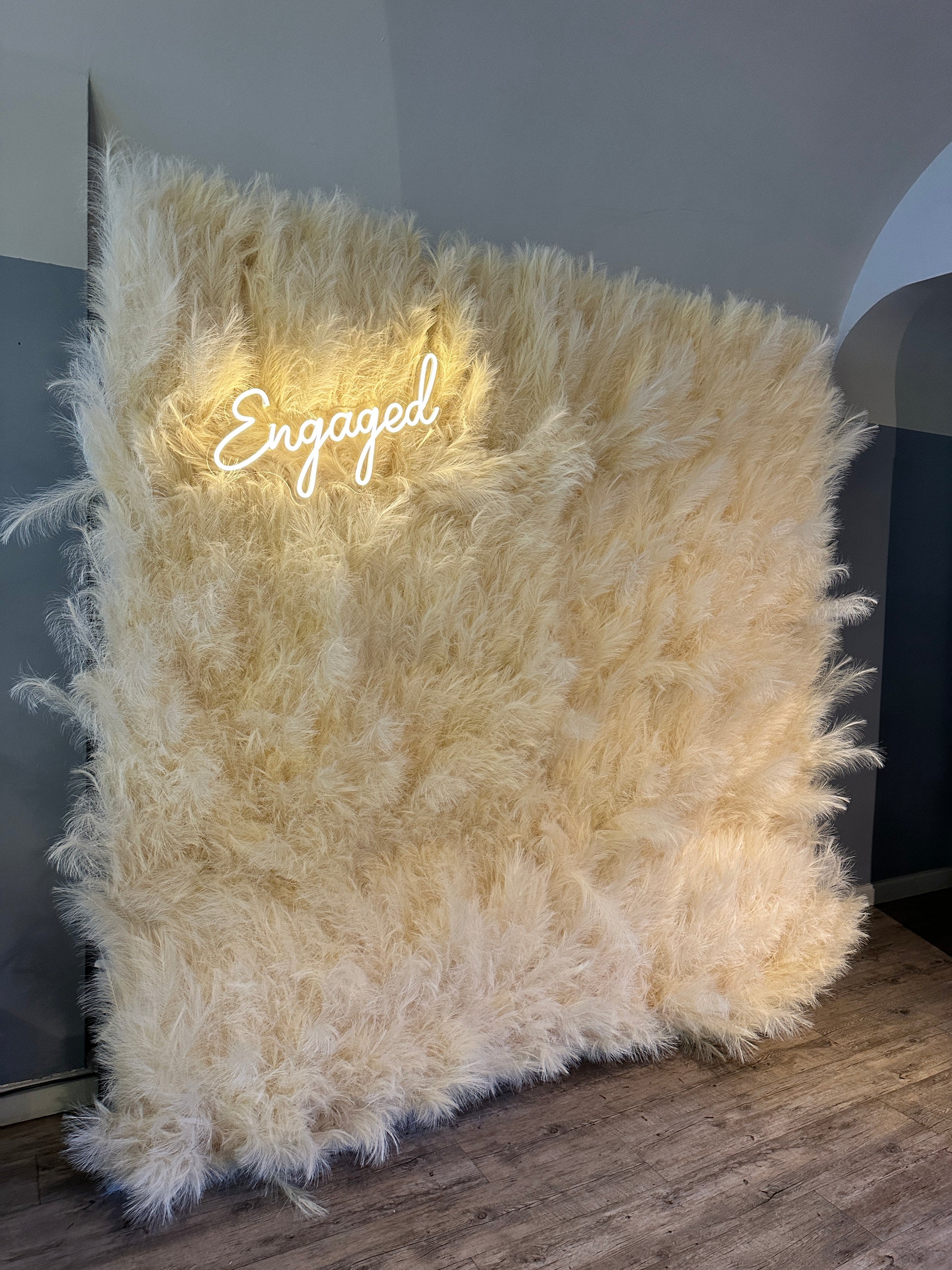 White Acrylic Mirrored Top Table Name Sign - Style 2 – Thoughts and Crosses